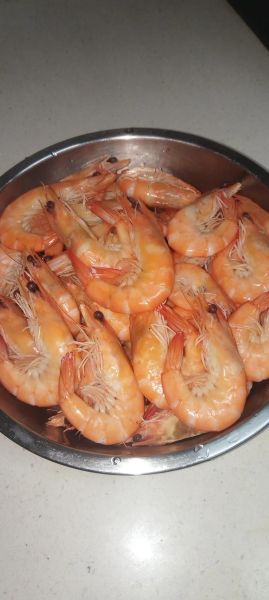 红烧对虾怎么做_家常红烧对虾的做法步骤-第1张图片-山城妙识 红烧对虾怎么做_家常红烧对虾的做法步骤-第1张图片-山城妙识