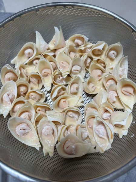 四川抄手怎么包最快_四川抄手包法步骤图解-第2张图片-山城妙识 四川抄手怎么包最快_四川抄手包法步骤图解-第2张图片-山城妙识