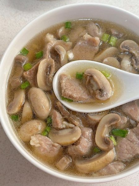 口蘑汤怎么做_口蘑汤需要焯水吗-第1张图片-山城妙识