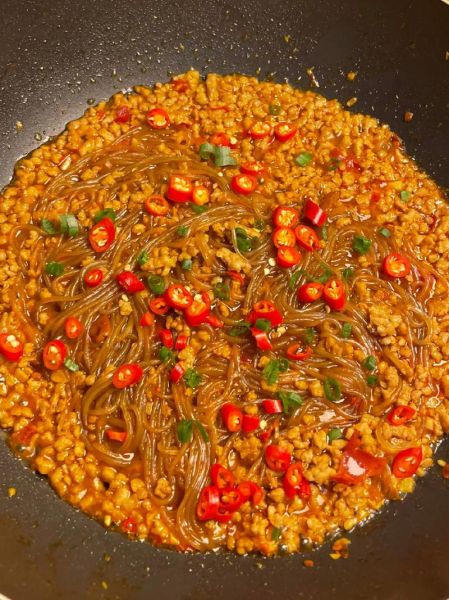 粉条炒肉末怎么做_粉条炒肉末家常做法-第1张图片-山城妙识