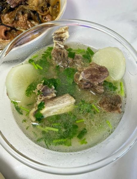 萝卜汤怎么做好喝_萝卜汤的家常做法大全-第2张图片-山城妙识