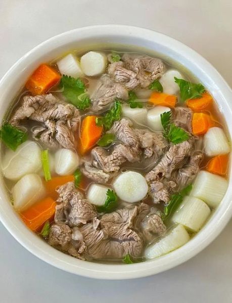 萝卜汤怎么做好喝_萝卜汤的家常做法大全-第1张图片-山城妙识