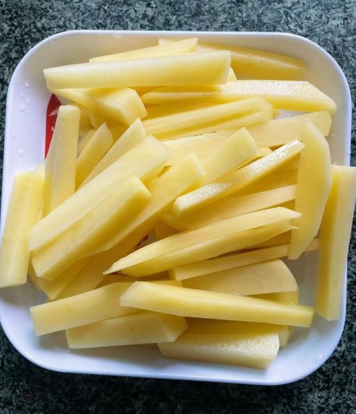 自制炸薯条怎么做_冷冻薯条和现切哪个好-第2张图片-山城妙识