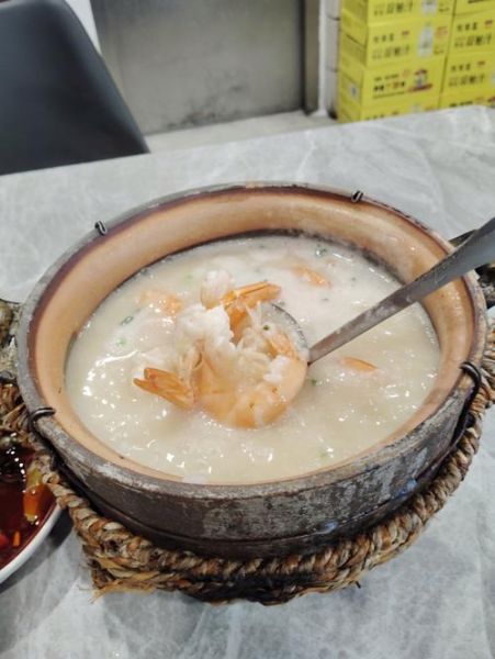 海鲜粥可以隔夜吃吗_海鲜粥隔夜保存方法-第1张图片-山城妙识