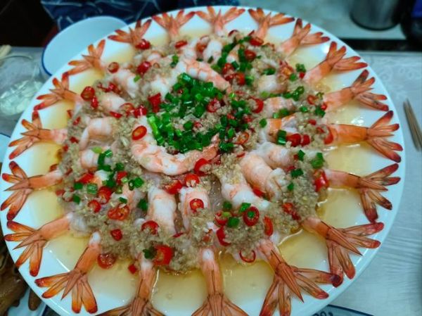 蒜蓉虾球怎么做_蒜蓉虾球用哪种虾-第1张图片-山城妙识