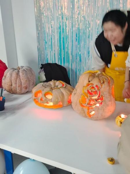 南瓜灯怎么做_高脚杯如何选-第1张图片-山城妙识 南瓜灯怎么做_高脚杯如何选-第1张图片-山城妙识