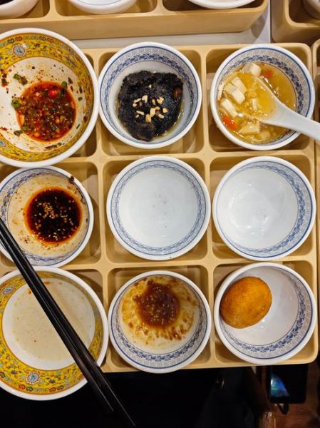 龙抄手和钟水饺的区别_哪个更好吃-第2张图片-山城妙识 龙抄手和钟水饺的区别_哪个更好吃-第2张图片-山城妙识