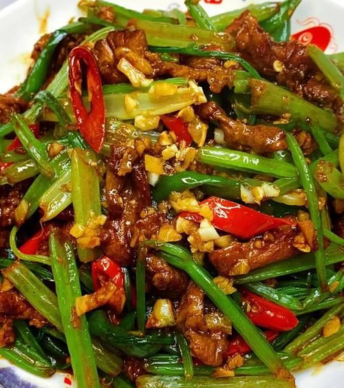 芹菜炒肉怎么做_芹菜炒肉家常做法视频-第3张图片-山城妙识 芹菜炒肉怎么做_芹菜炒肉家常做法视频-第3张图片-山城妙识