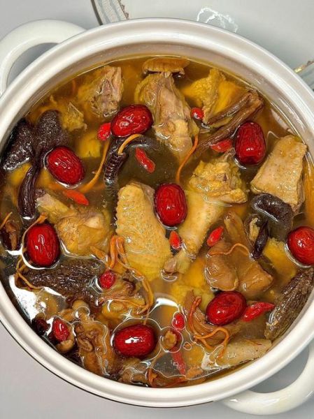 营养鸡汤的做法大全_家常鸡汤怎么炖好喝-第1张图片-山城妙识