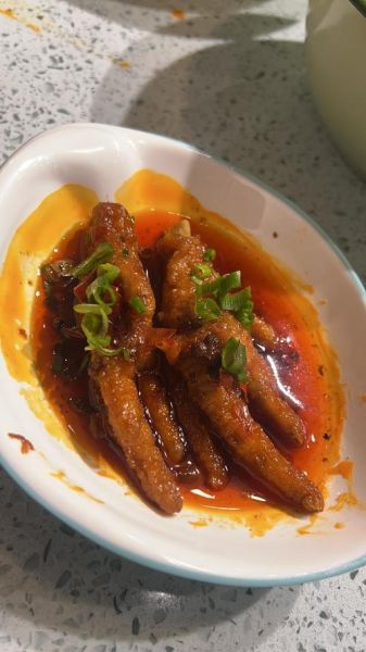 重庆小面肥肠怎么做_肥肠小面怎么煮不腥-第1张图片-山城妙识