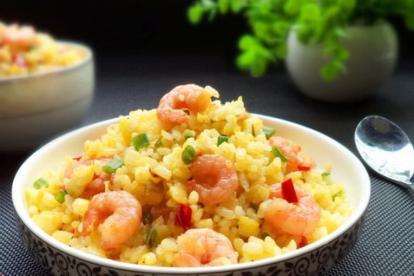 黄金虾仁炒饭怎么做_黄金虾仁炒饭用什么米-第1张图片-山城妙识 黄金虾仁炒饭怎么做_黄金虾仁炒饭用什么米-第1张图片-山城妙识