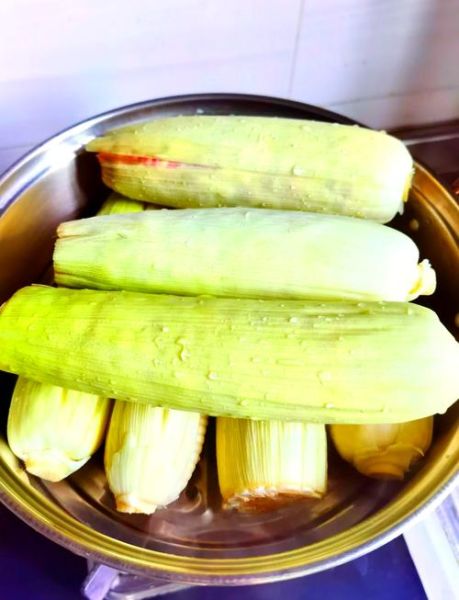 蒸玉米需要多长时间_蒸玉米的正确方法-第1张图片-山城妙识