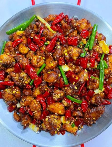 辣子鸡怎么做才正宗_辣子鸡先炸还是先炒-第1张图片-山城妙识 辣子鸡怎么做才正宗_辣子鸡先炸还是先炒-第1张图片-山城妙识