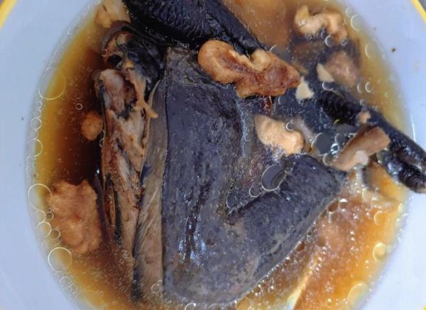 乌鸡炖汤要不要焯水_焯水后营养会流失吗-第2张图片-山城妙识