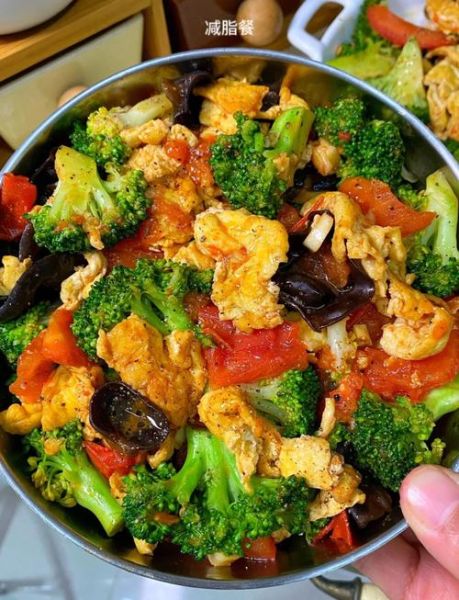 西兰花怎么炒好吃又简单_炒西兰花不黄不硬的技巧-第3张图片-山城妙识