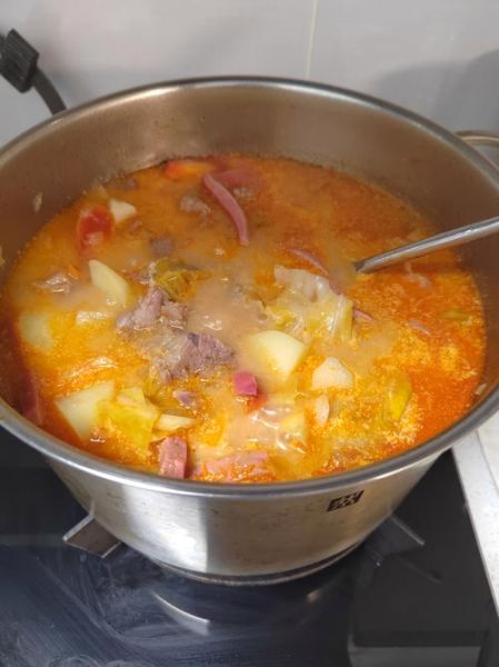 罗宋汤用什么牛肉_罗宋汤配料表详细做法-第1张图片-山城妙识 罗宋汤用什么牛肉_罗宋汤配料表详细做法-第1张图片-山城妙识