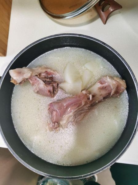 怎样炖羊腿好吃又简单_家常羊腿怎么炖才烂-第3张图片-山城妙识