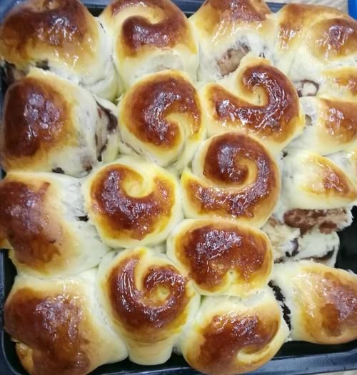 豆沙面包卷怎么做_豆沙面包卷热量高吗-第1张图片-山城妙识