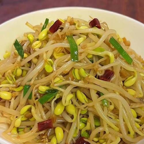 炒黄豆芽怎么炒好吃_黄豆芽的家常做法大全-第3张图片-山城妙识
