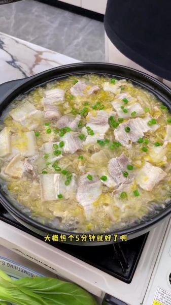 酸菜白肉怎么做_酸菜白肉用哪个部位-第1张图片-山城妙识 酸菜白肉怎么做_酸菜白肉用哪个部位-第1张图片-山城妙识