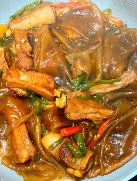 猪肉炖粉皮怎么做好吃_猪肉炖粉皮的家常做法-第1张图片-山城妙识 猪肉炖粉皮怎么做好吃_猪肉炖粉皮的家常做法-第1张图片-山城妙识