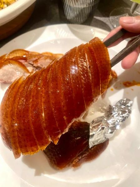 烤鸭照片真实图片_如何辨别正宗北京烤鸭-第1张图片-山城妙识