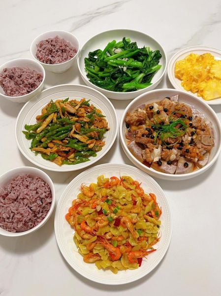 午饭做什么简单又好吃_家常做法大全午饭-第1张图片-山城妙识