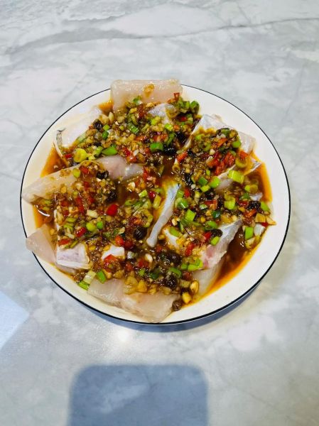 豆豉清蒸鱼怎么做_清蒸鱼豆豉放多少-第2张图片-山城妙识
