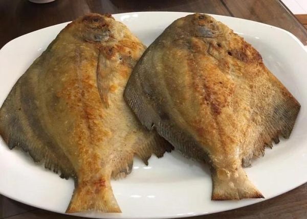 冰鲜小白鲳鱼怎么做好吃_小白鲳鱼清蒸还是香煎-第2张图片-山城妙识