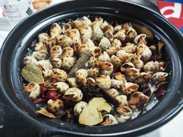 盐焗花螺怎么做_盐焗花螺要焯水吗-第2张图片-山城妙识 盐焗花螺怎么做_盐焗花螺要焯水吗-第2张图片-山城妙识