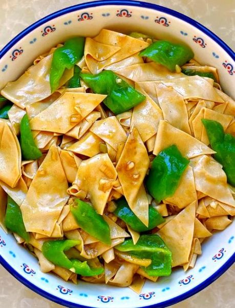 尖椒干豆腐怎么炒不碎_饭店做法秘诀-第1张图片-山城妙识 尖椒干豆腐怎么炒不碎_饭店做法秘诀-第1张图片-山城妙识