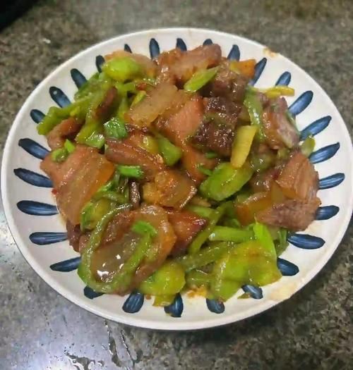 腊肉吃之前要热水煮吗_腊肉怎么处理才干净-第2张图片-山城妙识 腊肉吃之前要热水煮吗_腊肉怎么处理才干净-第2张图片-山城妙识