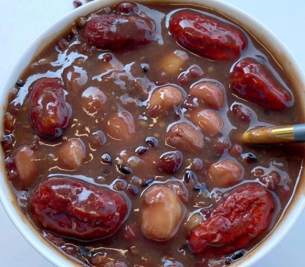 腊八粥食材有芝士吗_腊八粥可以加芝士吗-第2张图片-山城妙识 腊八粥食材有芝士吗_腊八粥可以加芝士吗-第2张图片-山城妙识