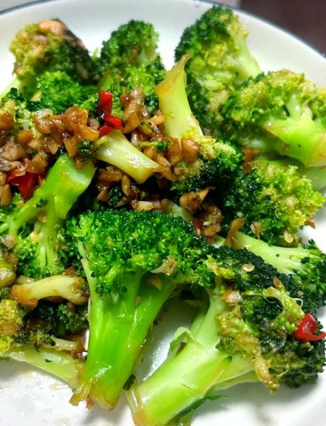 清炒西兰花怎么做_西兰花焯水几分钟才脆绿-第3张图片-山城妙识