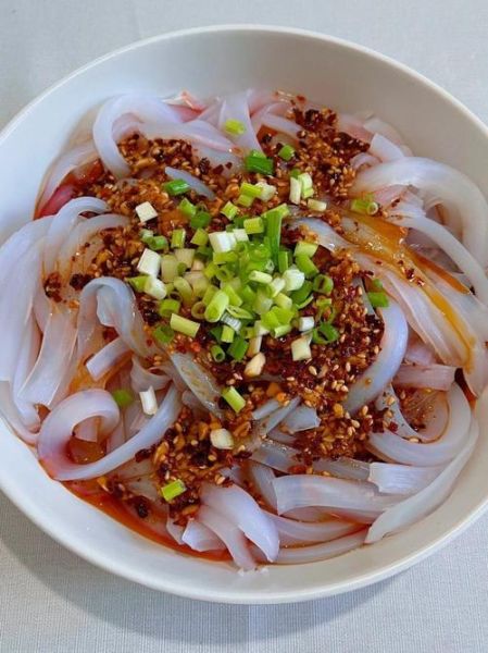 青岛凉粉怎么拌好吃窍门_青岛凉粉调料比例-第3张图片-山城妙识