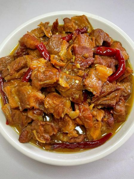 红烧牛肉怎么做好吃_红烧牛肉的做法大全集-第1张图片-山城妙识 红烧牛肉怎么做好吃_红烧牛肉的做法大全集-第1张图片-山城妙识