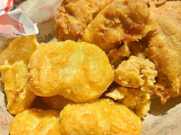 小摊炸鸡块怎么腌制才入味_炸鸡块腌制配方比例-第3张图片-山城妙识