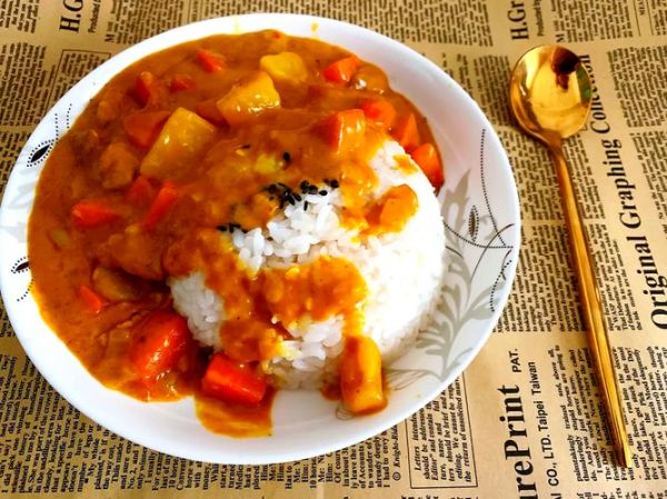 咖喱粉怎么代替咖喱块_咖喱块用完了怎么办-第3张图片-山城妙识