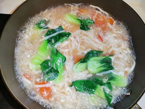 蔬菜面条有哪些种类_蔬菜面条怎么做才好吃-第1张图片-山城妙识