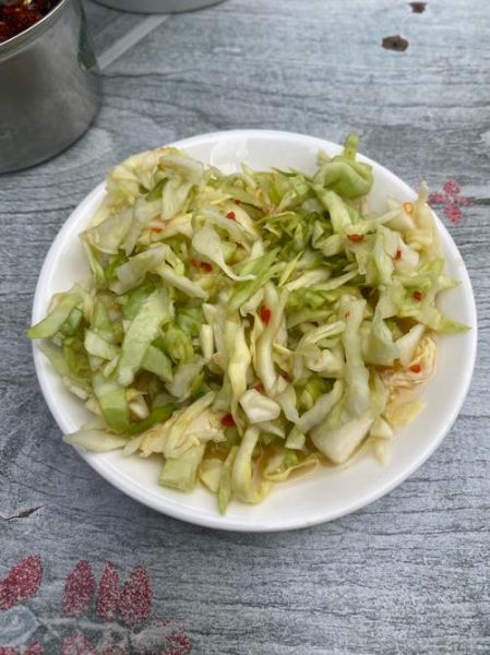 荞麦饸饹面怎么做_荞麦饸饹面怎么和面不裂-第1张图片-山城妙识