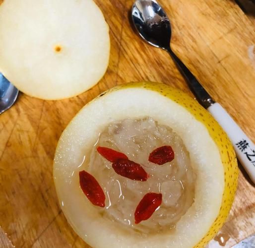 燕窝炖多久才软糯_燕窝隔水炖还是直接炖-第2张图片-山城妙识