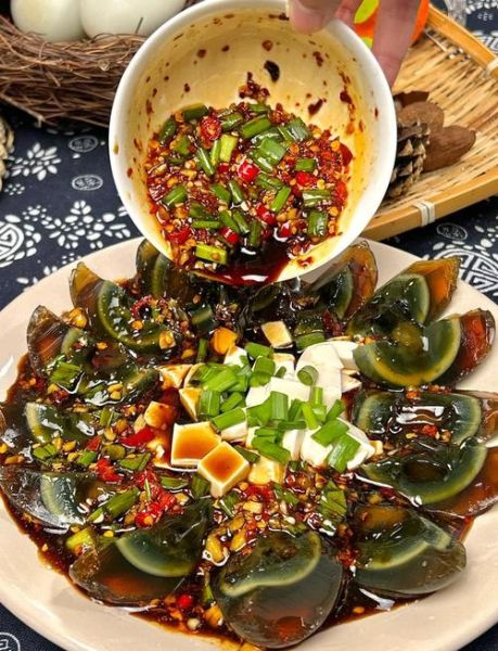 四川松花皮蛋怎么做_正宗做法步骤-第3张图片-山城妙识