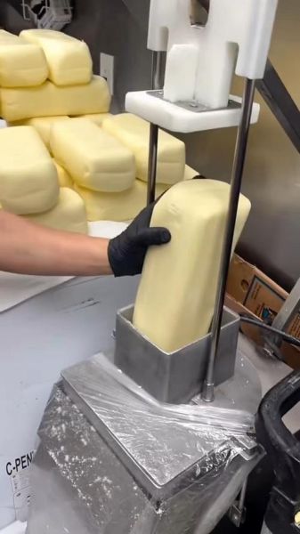 芝士碎怎么融化不结块_芝士碎可以做什么菜-第2张图片-山城妙识