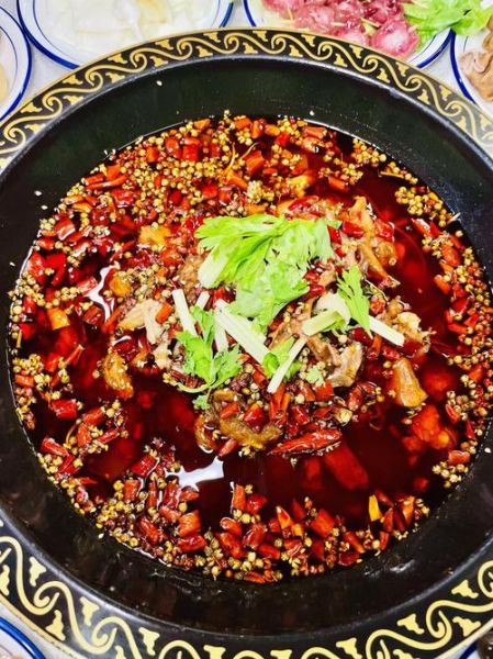 麻辣兔肉火锅怎么做_麻辣兔肉火锅用什么底料-第1张图片-山城妙识 麻辣兔肉火锅怎么做_麻辣兔肉火锅用什么底料-第1张图片-山城妙识