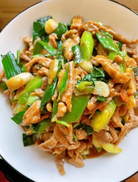 蒜苗炒牛肉怎么炒_蒜苗炒牛肉的做法步骤-第3张图片-山城妙识 蒜苗炒牛肉怎么炒_蒜苗炒牛肉的做法步骤-第3张图片-山城妙识