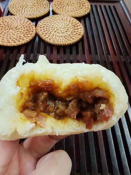 广东叉烧包图片_正宗叉烧包做法-第1张图片-山城妙识 广东叉烧包图片_正宗叉烧包做法-第1张图片-山城妙识