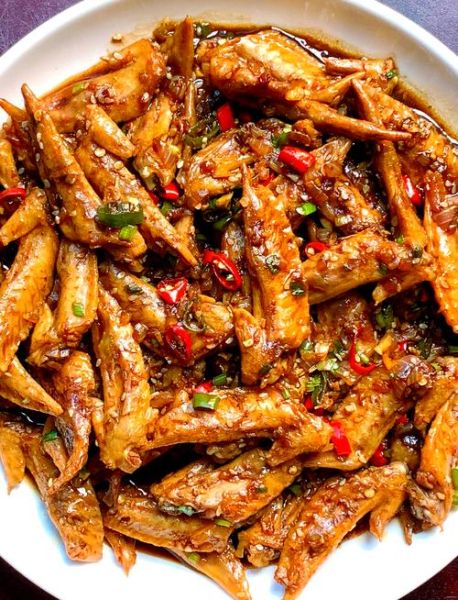 红烧鸡翅尖怎么烧好吃又简单_家常做法-第1张图片-山城妙识