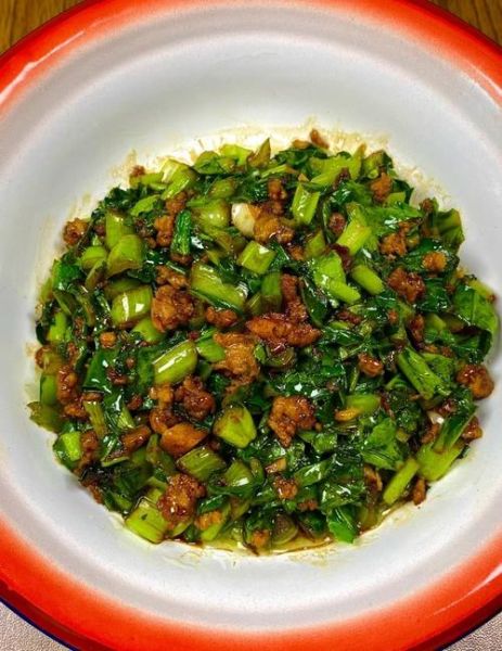 青菜炒肉怎么炒好吃_青菜炒肉先炒肉还是先炒青菜-第3张图片-山城妙识 青菜炒肉怎么炒好吃_青菜炒肉先炒肉还是先炒青菜-第3张图片-山城妙识