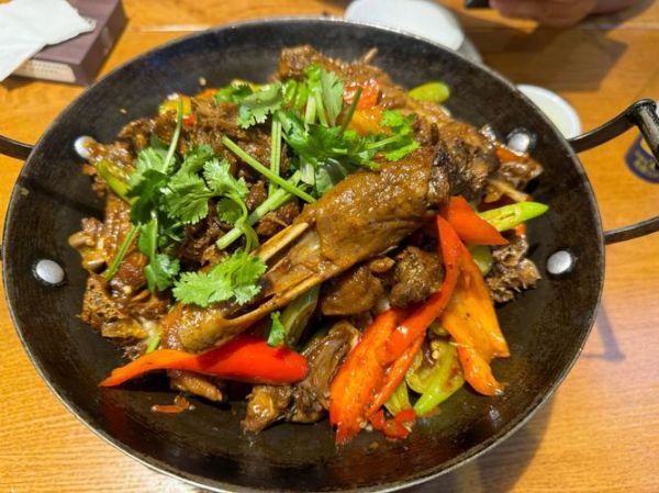干锅鸭怎么做好吃_干锅鸭的做法大全-第1张图片-山城妙识