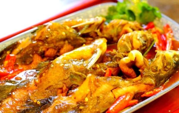 油炸黄辣丁鱼怎么做_黄辣丁鱼炸多久才酥脆-第2张图片-山城妙识